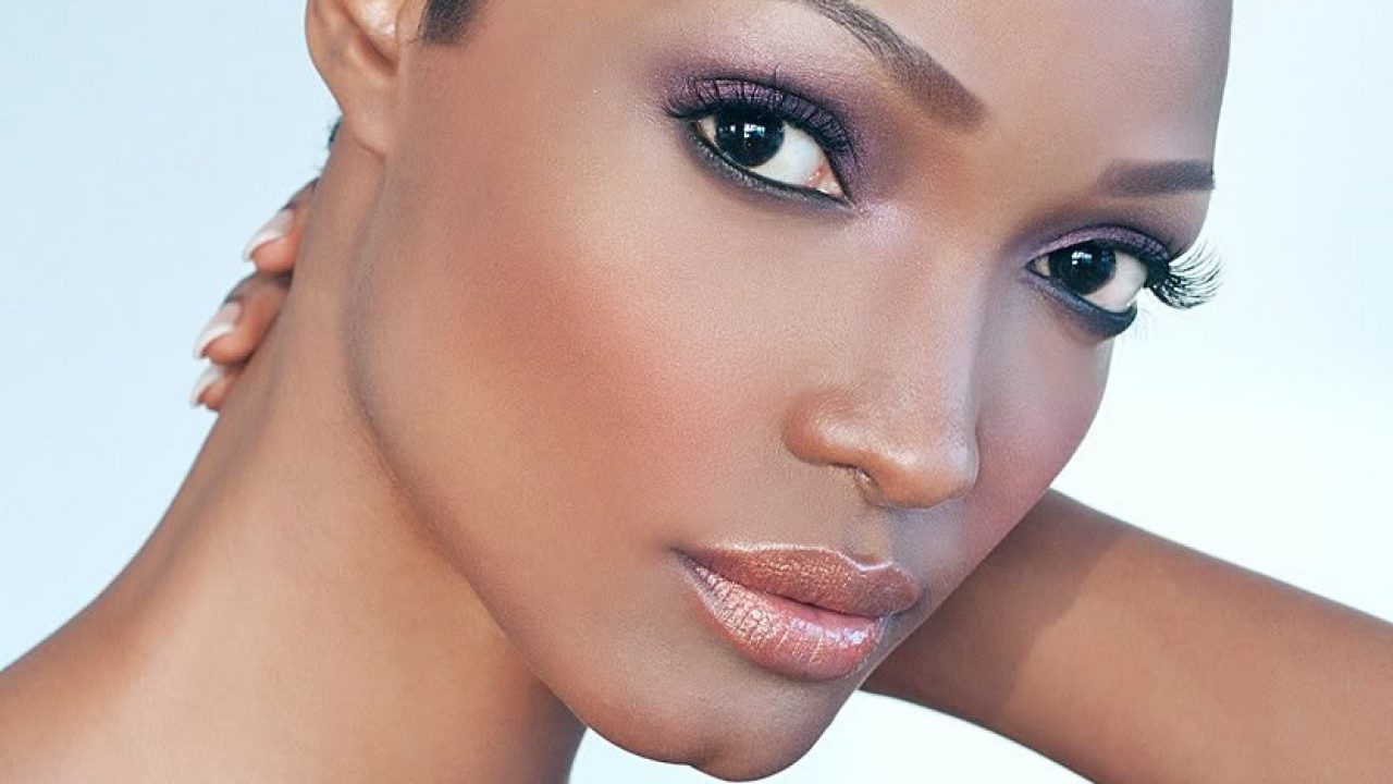 Cleft Chin Women Celebrities